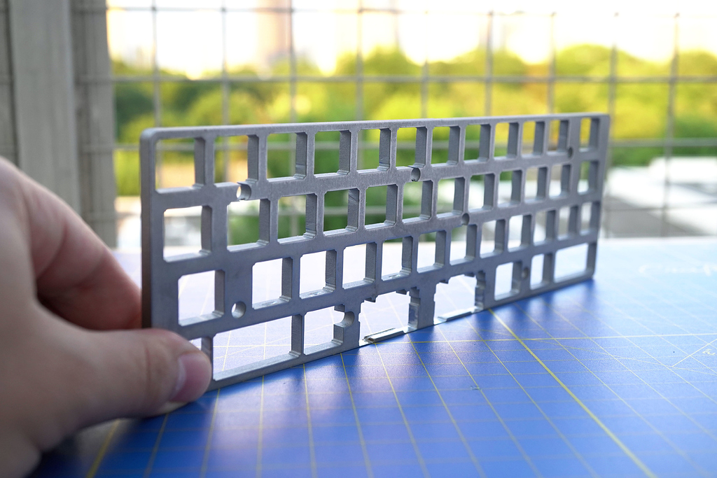 Fat plates - Custom keyboards - KeebTalk